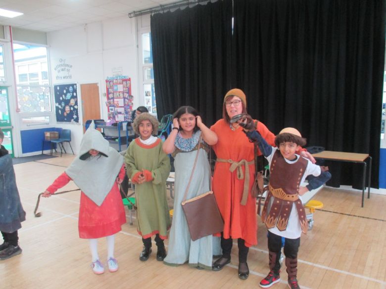 Burnt Tree Primary School - Year 5 Woodpeckers